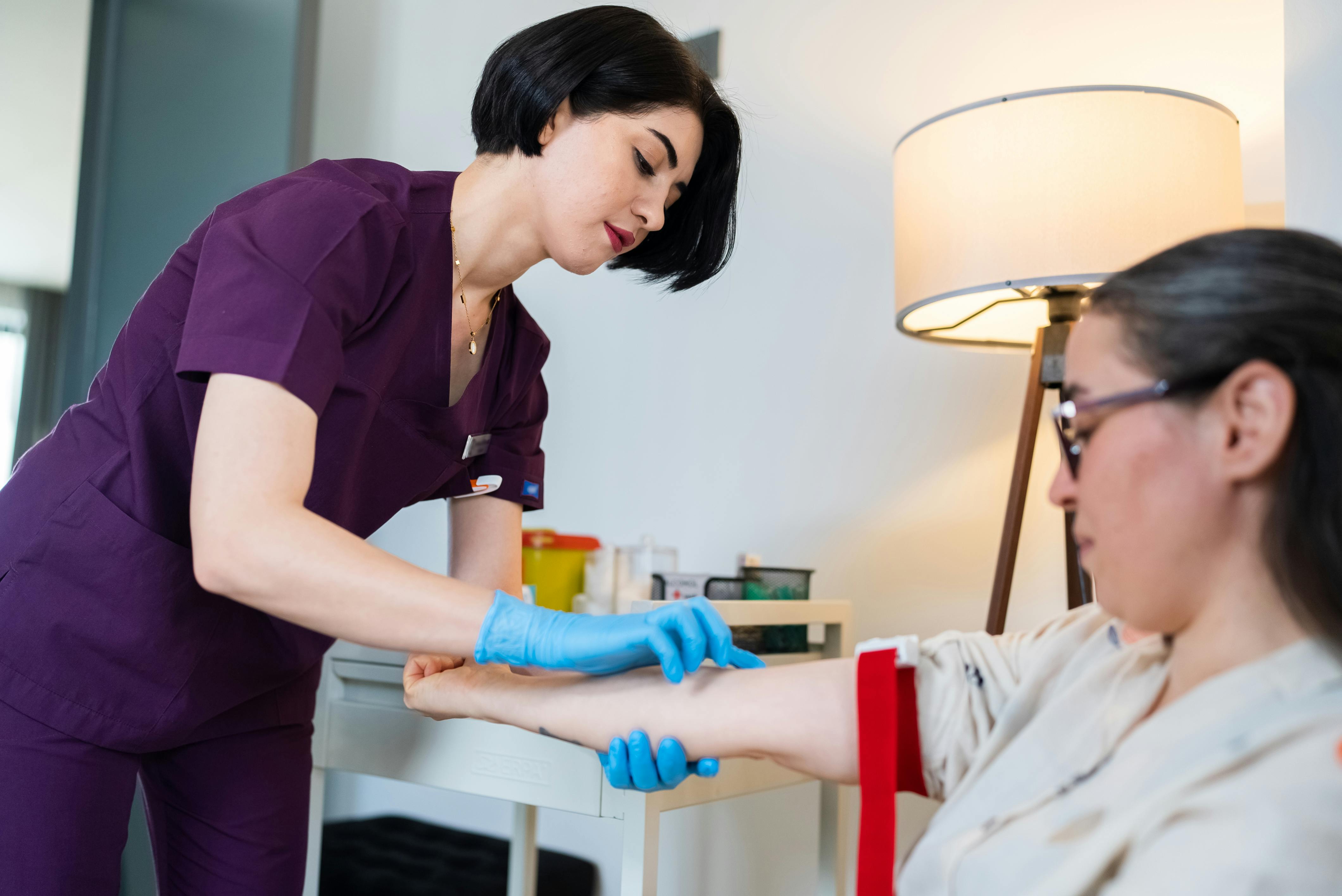 Safety and phlebotomy: Considerations for a common invasive procedure ...